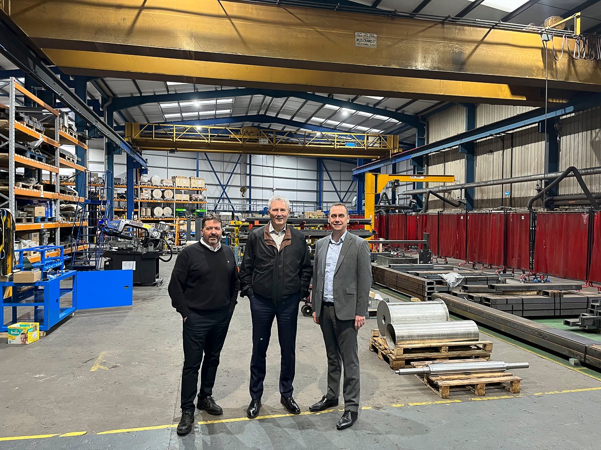 Bob Bunting Visits Extended Redditch Plant